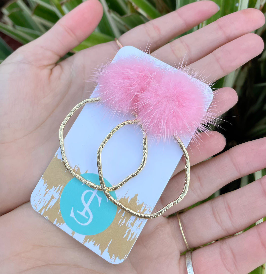 Puff Post Hoop in Light Pink – Outside and In